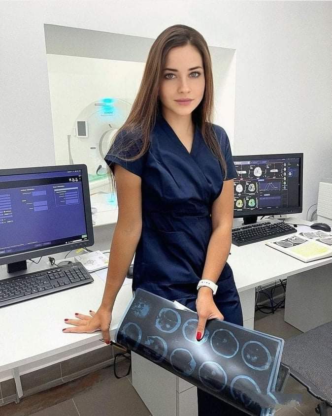 Gorgeous (iktr) | Scrolller