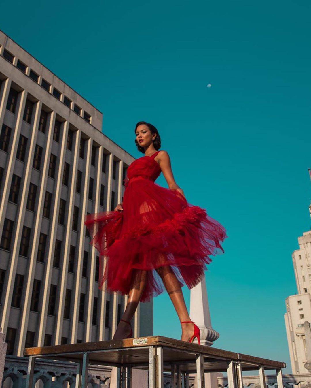 Gorgeous in red II | Scrolller