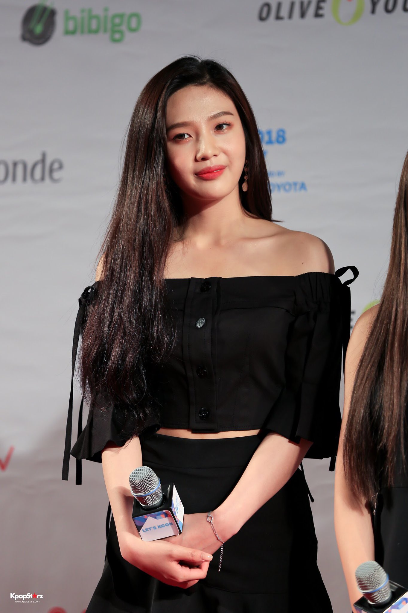 Gorgeous Joy | Scrolller