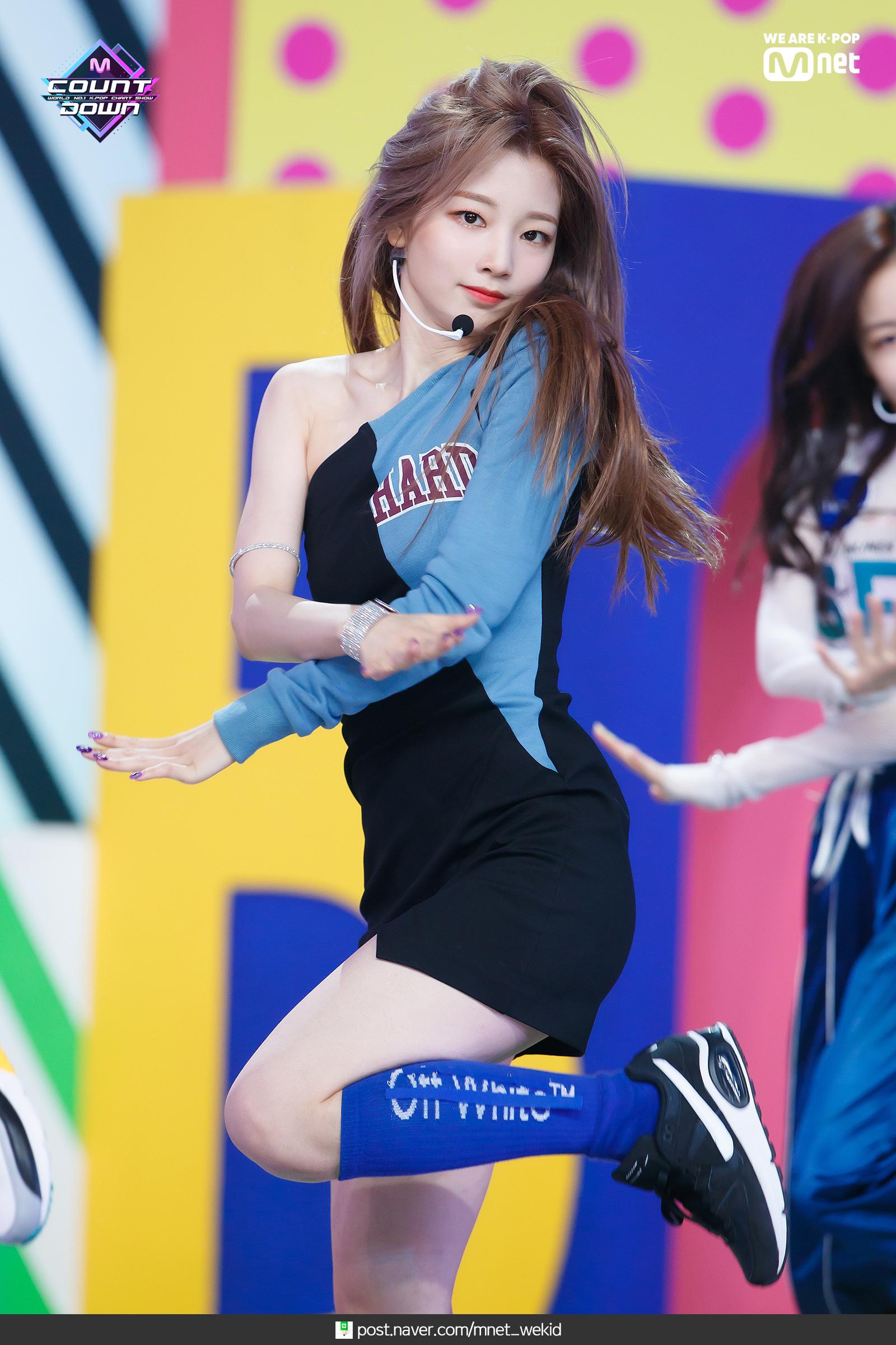 Gorgeous Yeonhee | Scrolller