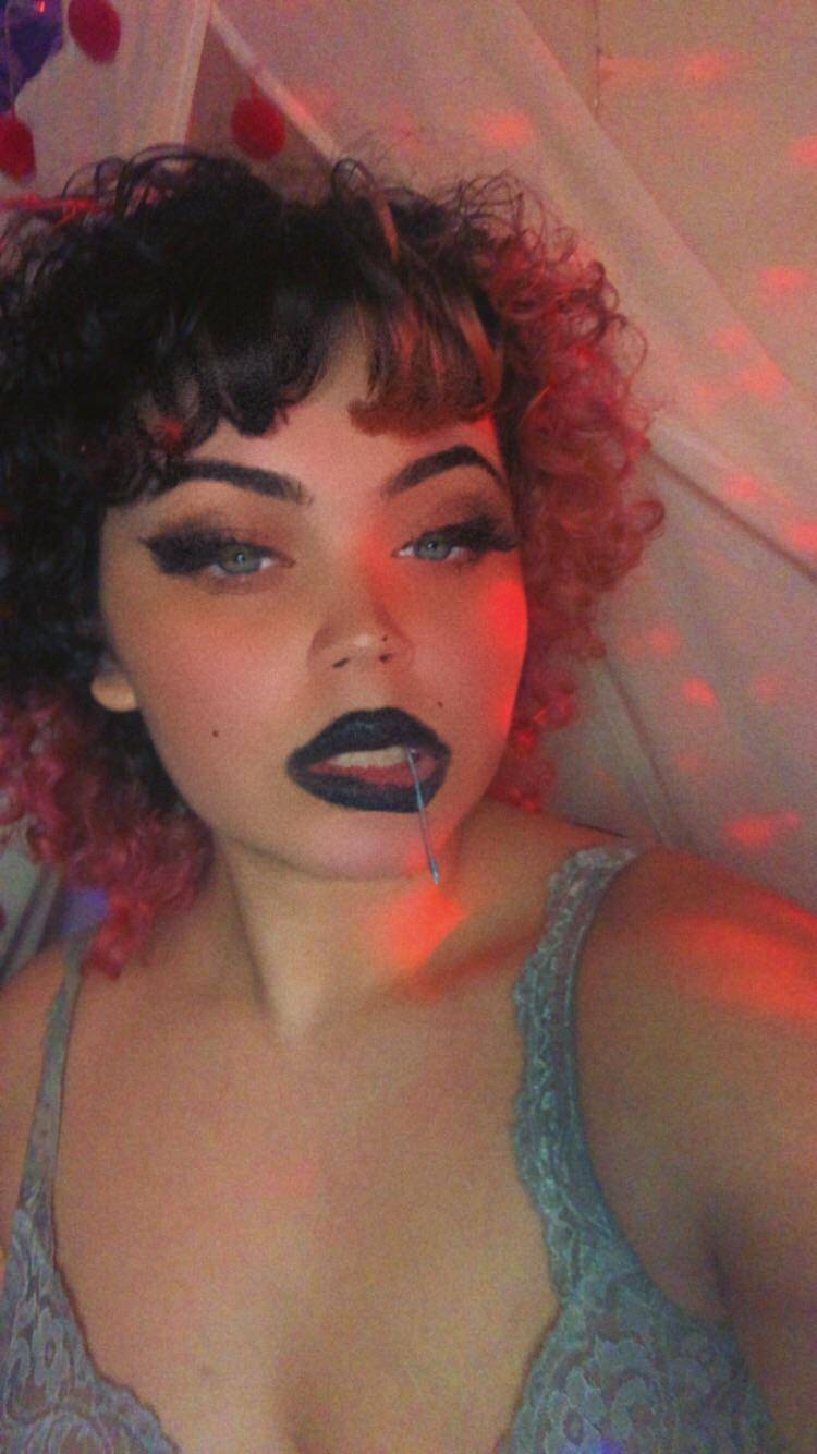 Goth bimbo here checking in | Scrolller