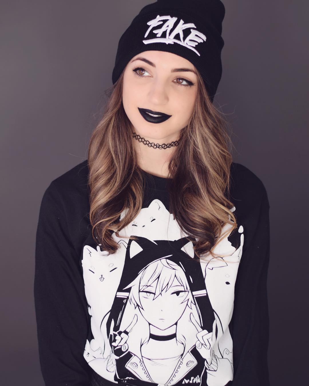 Goth Gibi | Scrolller