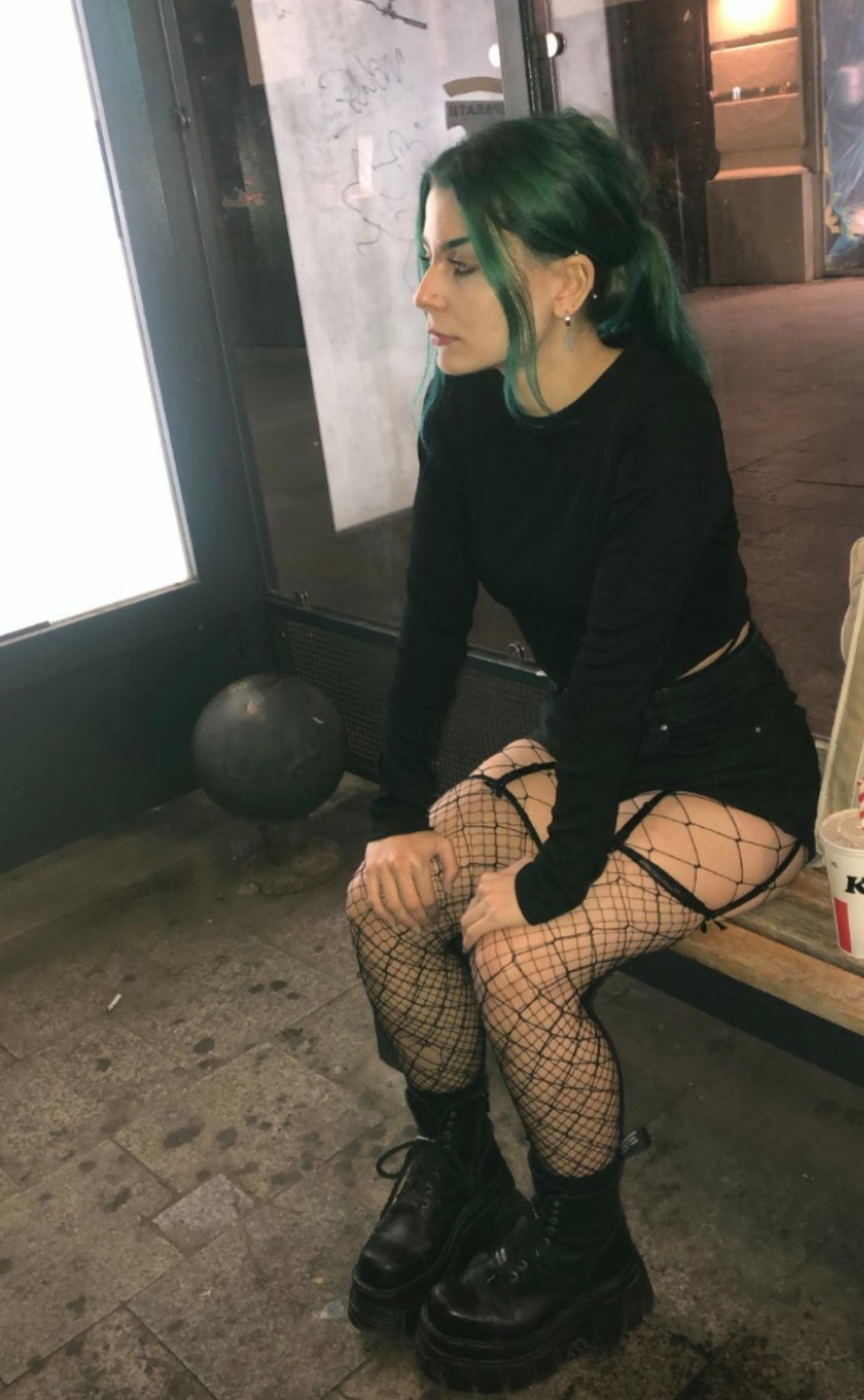 Goth slut | Scrolller