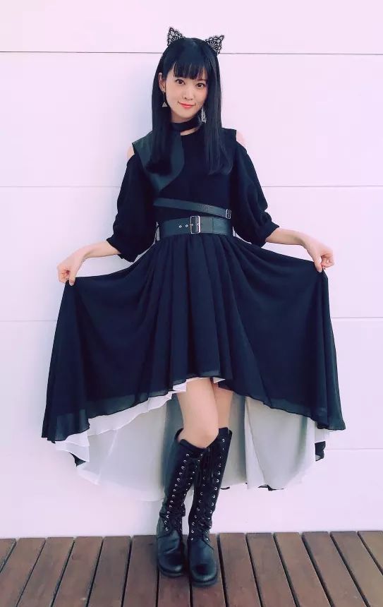 Gothic Neko Agupon | Scrolller