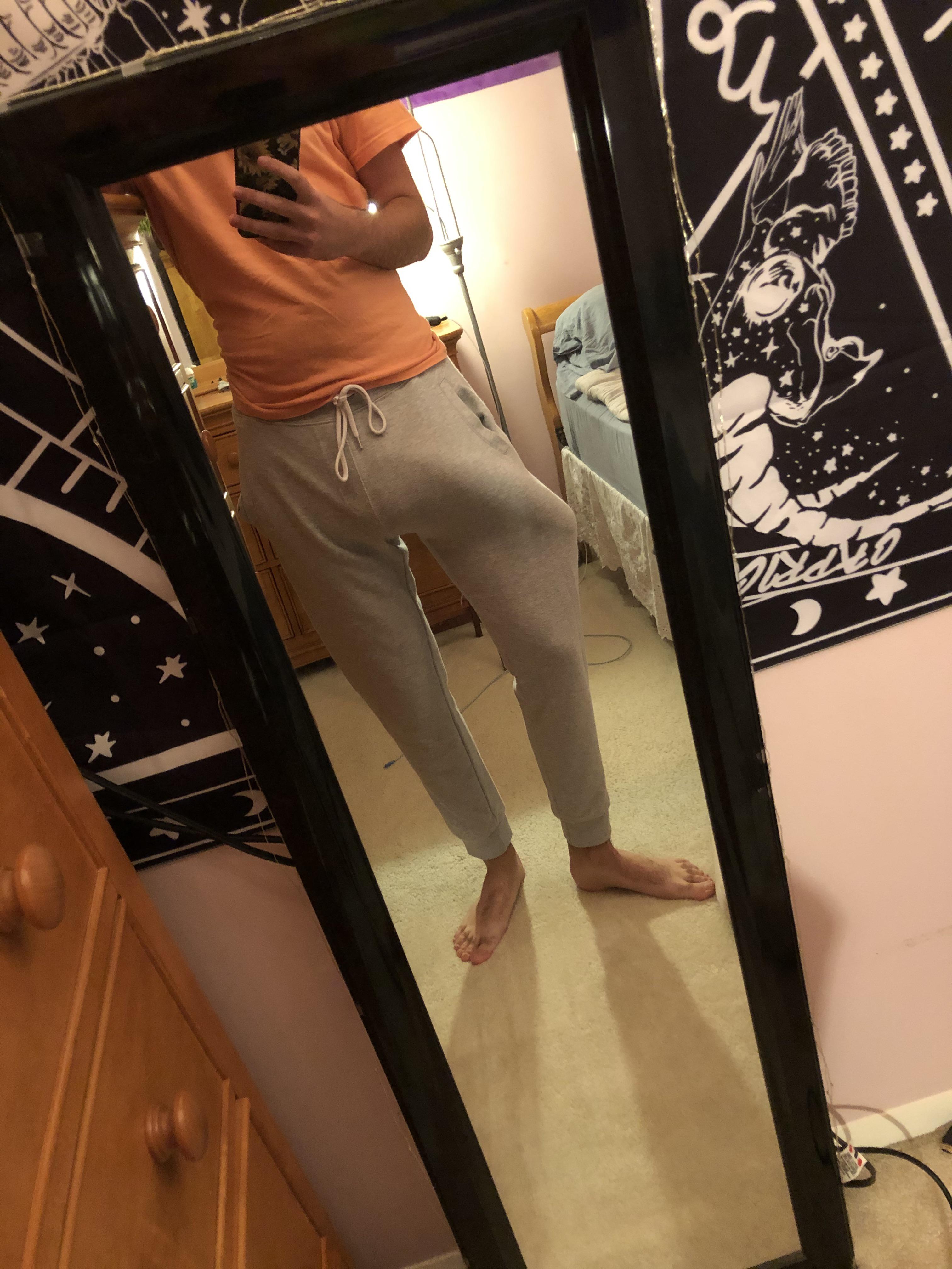 Gotta love sweatpants season | Scrolller
