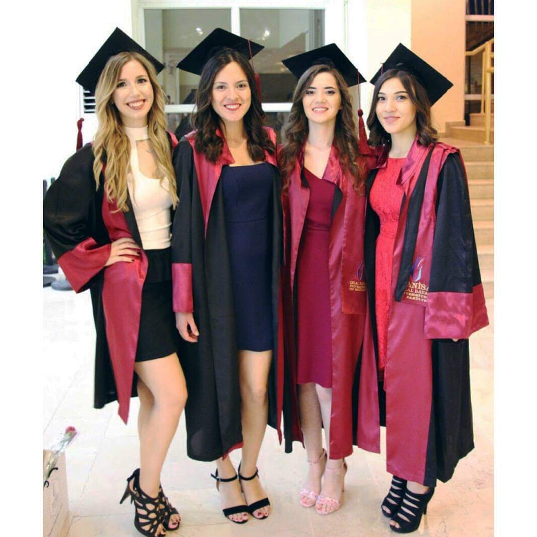 Grad to get picked | Scrolller