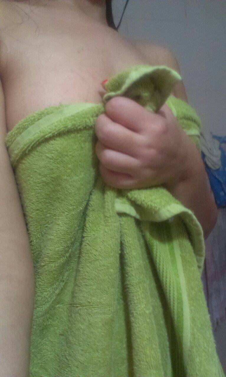 Green grip | Scrolller