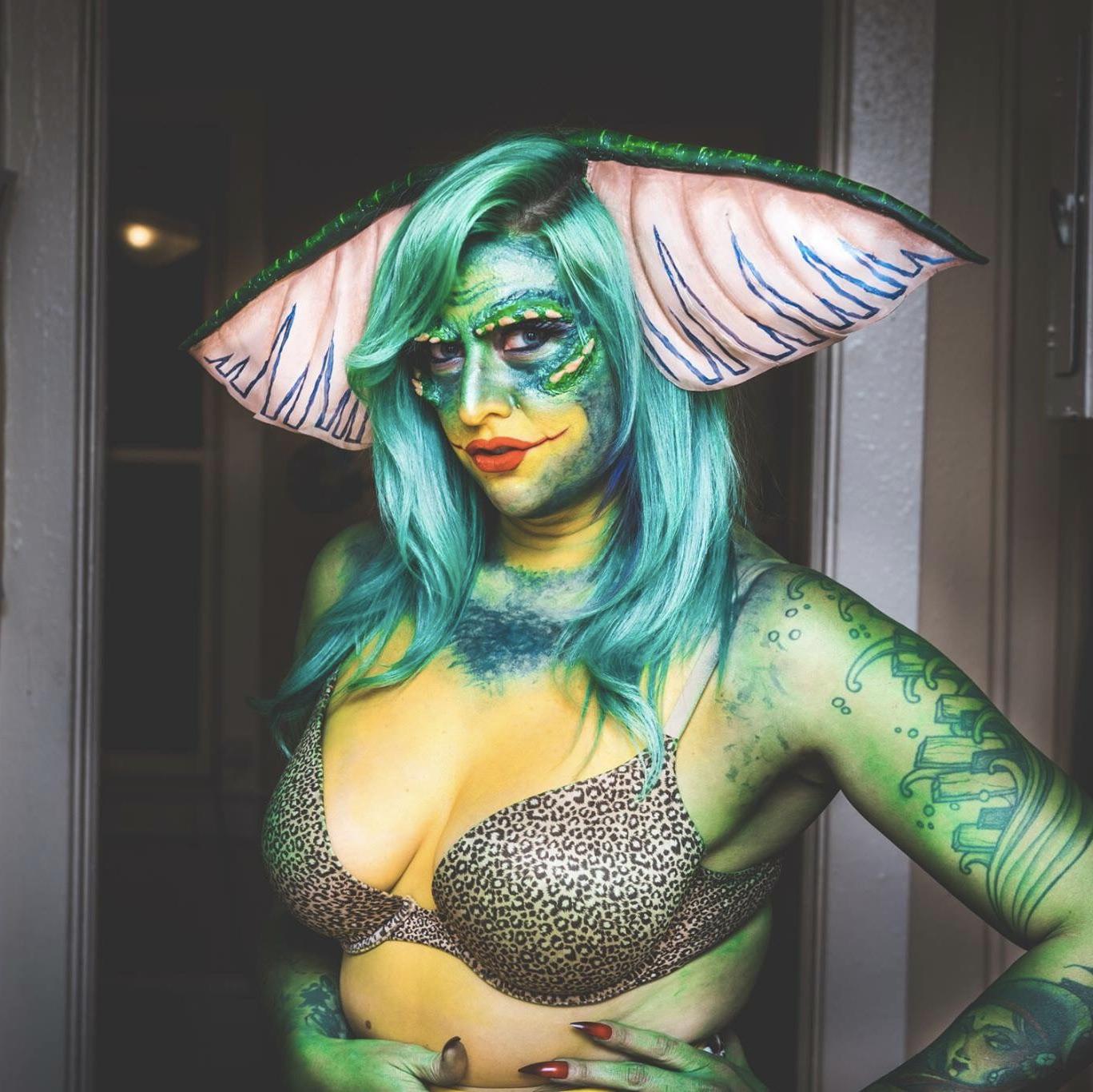 Greta the Gremlin Halloween Costume // Photo: @shoottofill | Scrolller