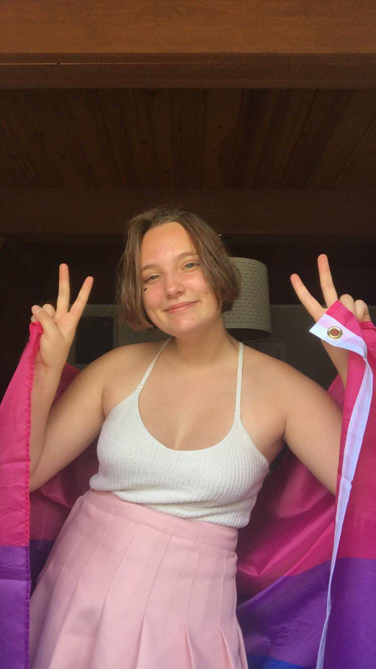 guess who got their pride flag ???? | Scrolller