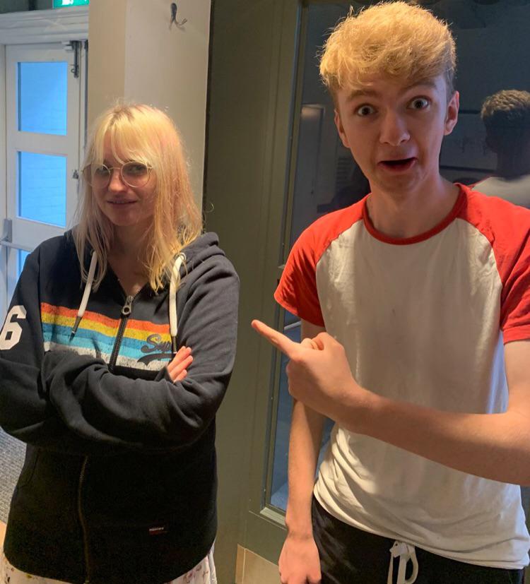 guys look it’s Nihachu pog | Scrolller