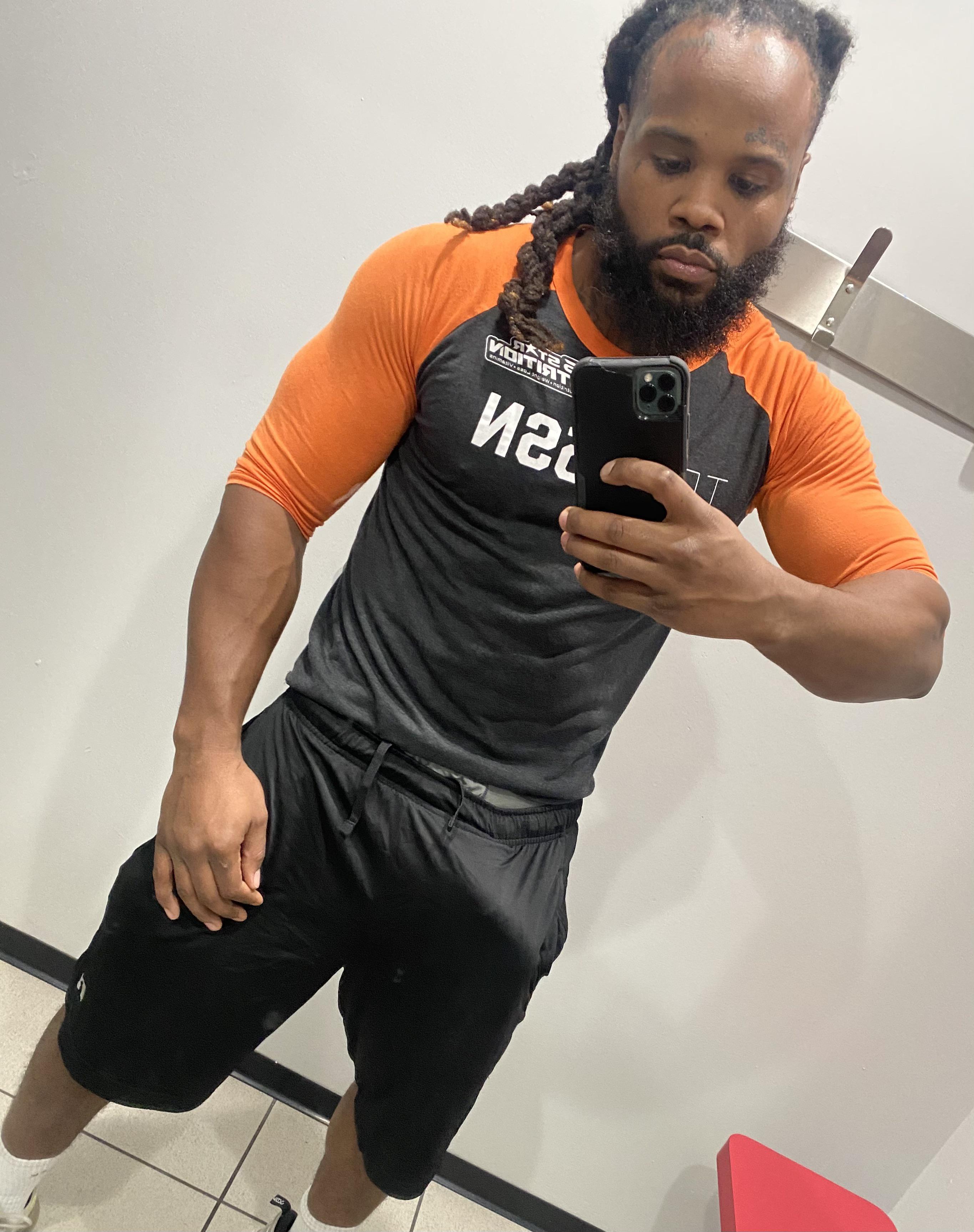 Gym bulges | Scrolller