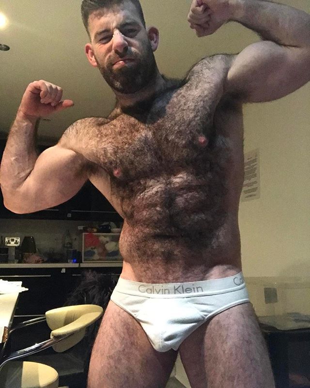 Hairy Chest Flexing | Scrolller