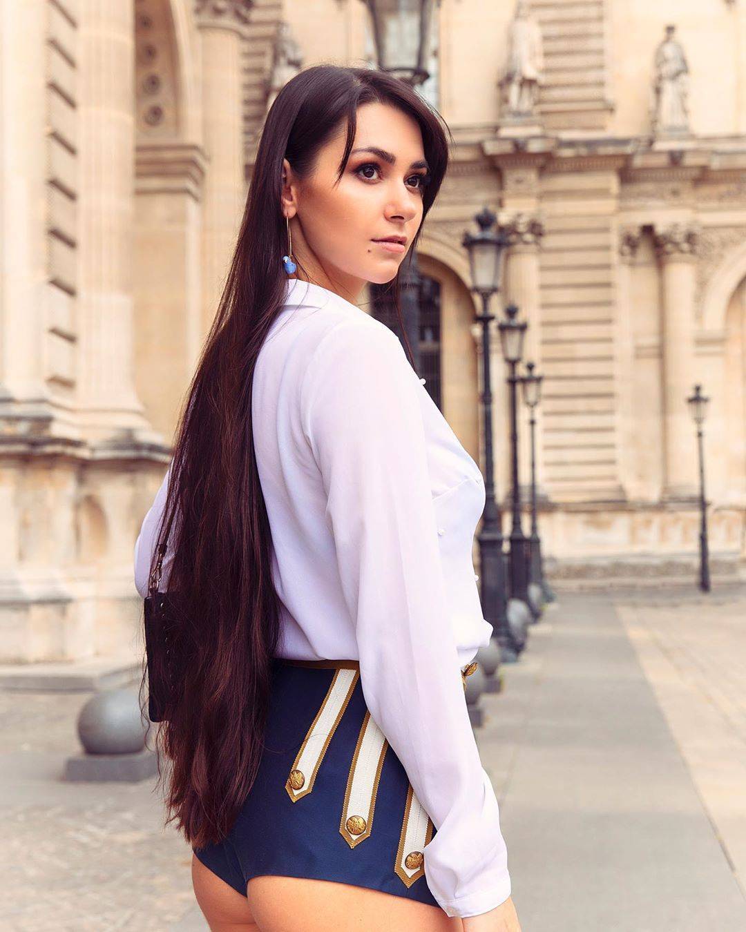 Half cheecks | Scrolller