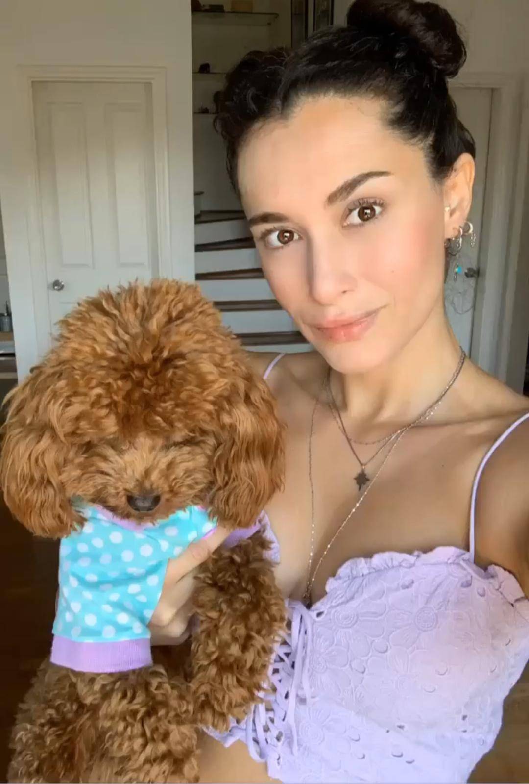 Hande Doğandemir | Scrolller