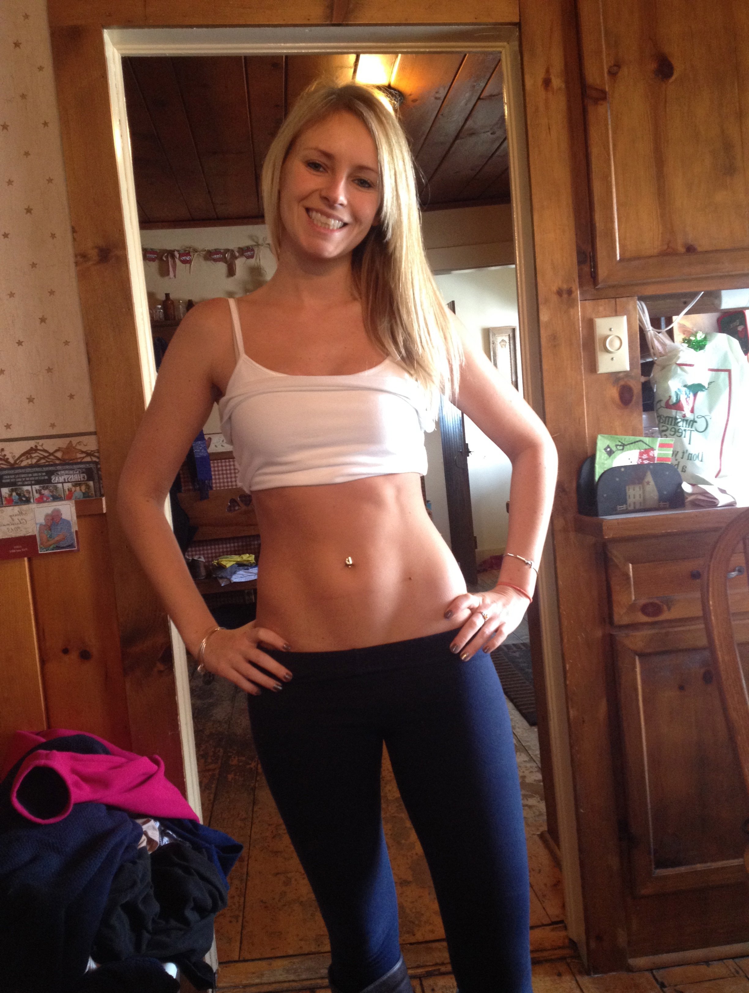 Hands on hips | Scrolller