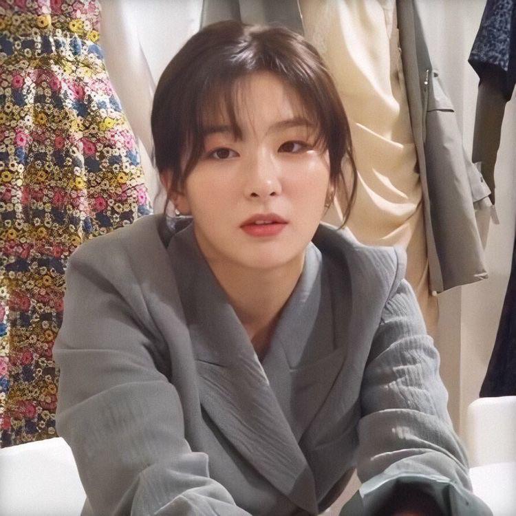 handsome 🥺 | Scrolller