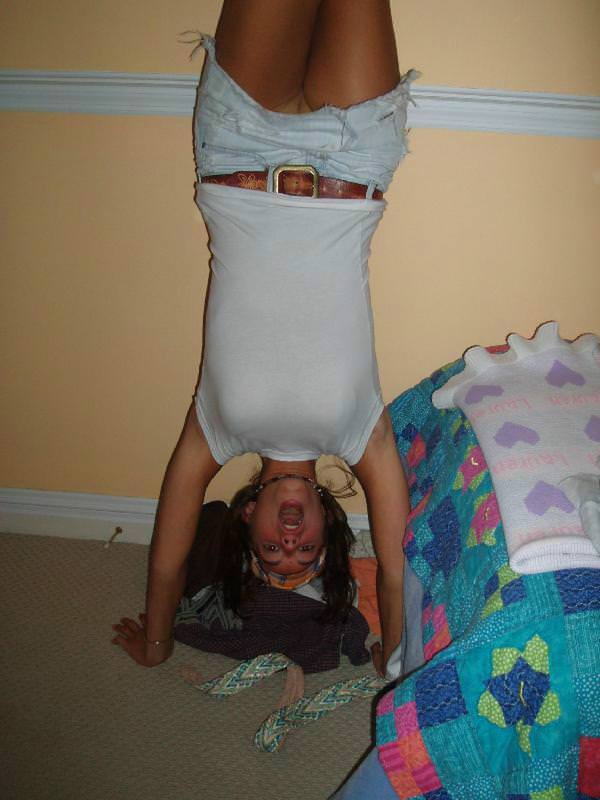 Handstand again | Scrolller