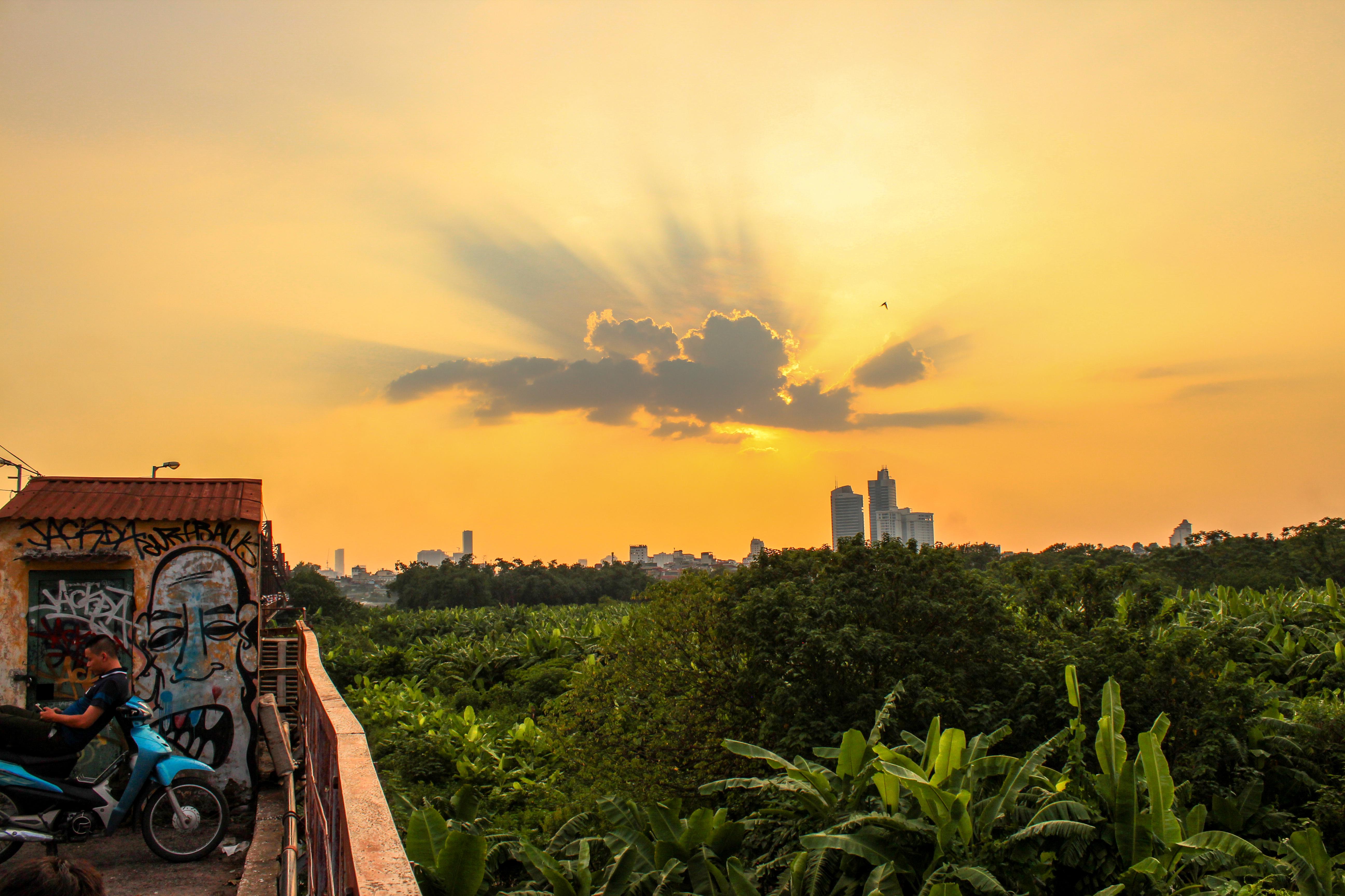 Hanoi Sunset, Long Biên Bridge [OC][5184x3456] | Scrolller