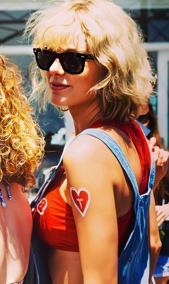 Happy 4th | Scrolller