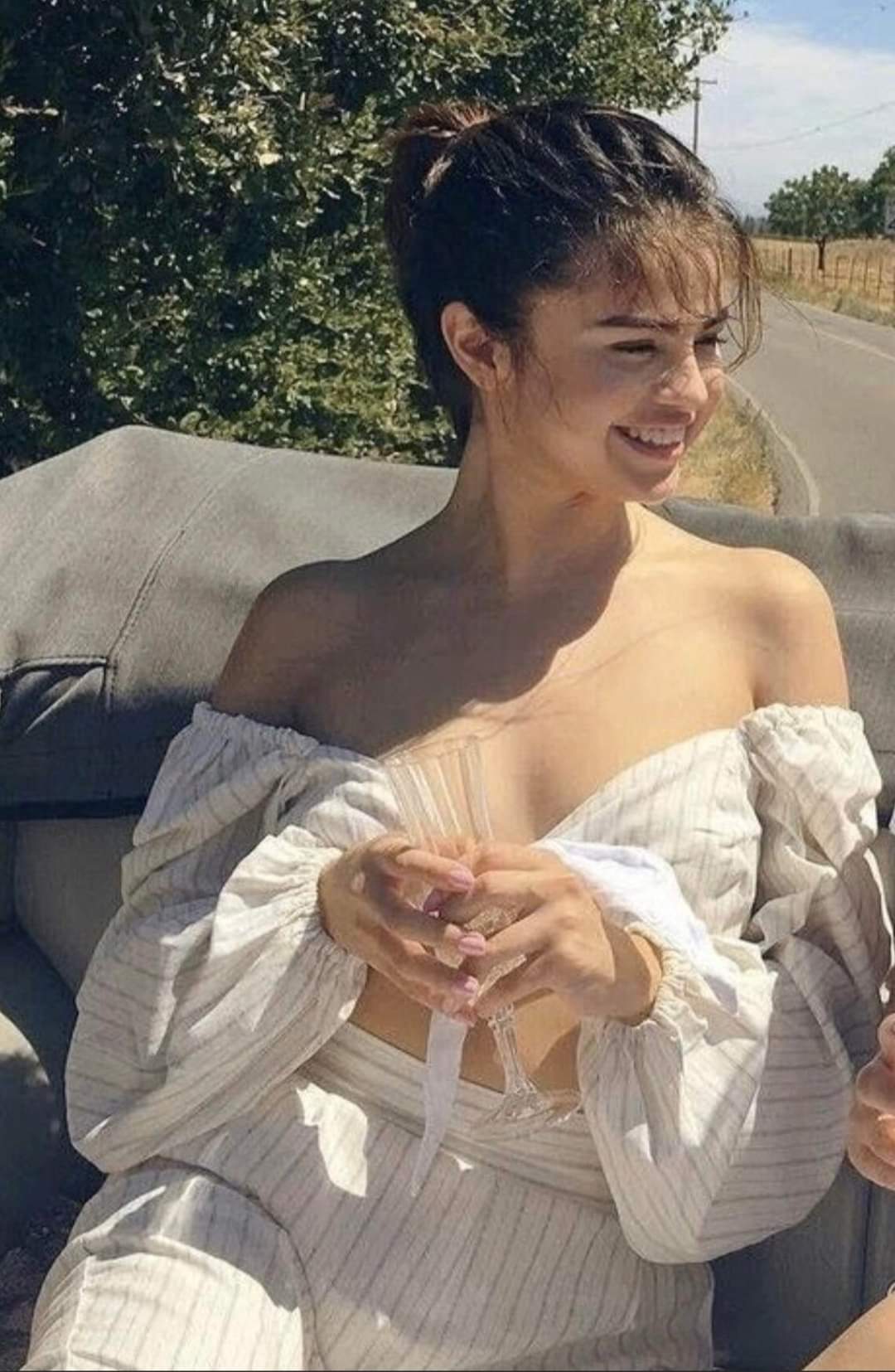 Happy birthday godess selena ️🤤more than any other day worship her more🤤🛐🤤... | Scrolller