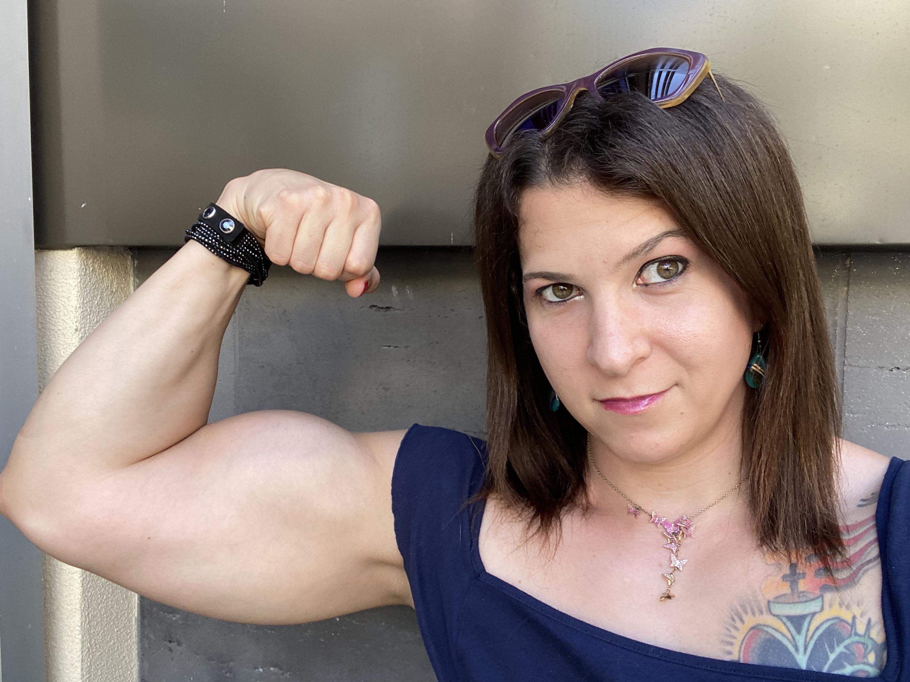 Happy Flex Friday! Hope everyone has a great weekend 😊 | Scrolller