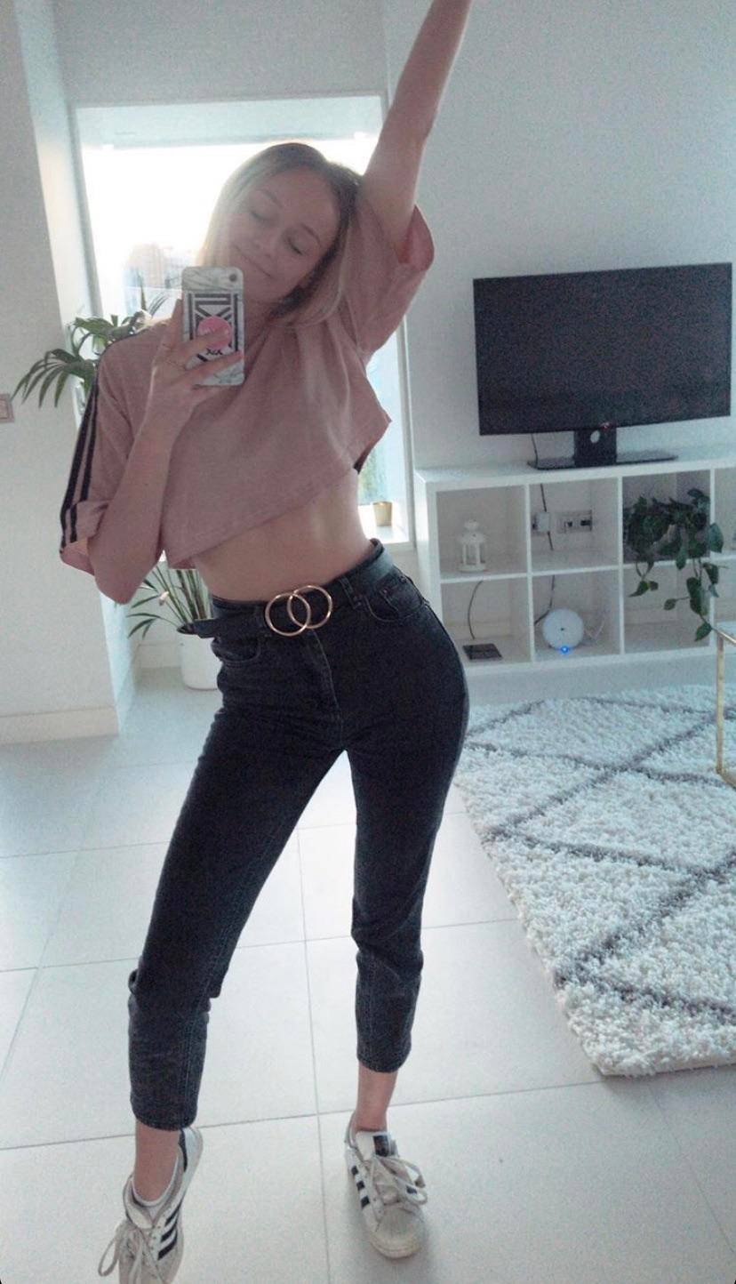 Happy Freya | Scrolller