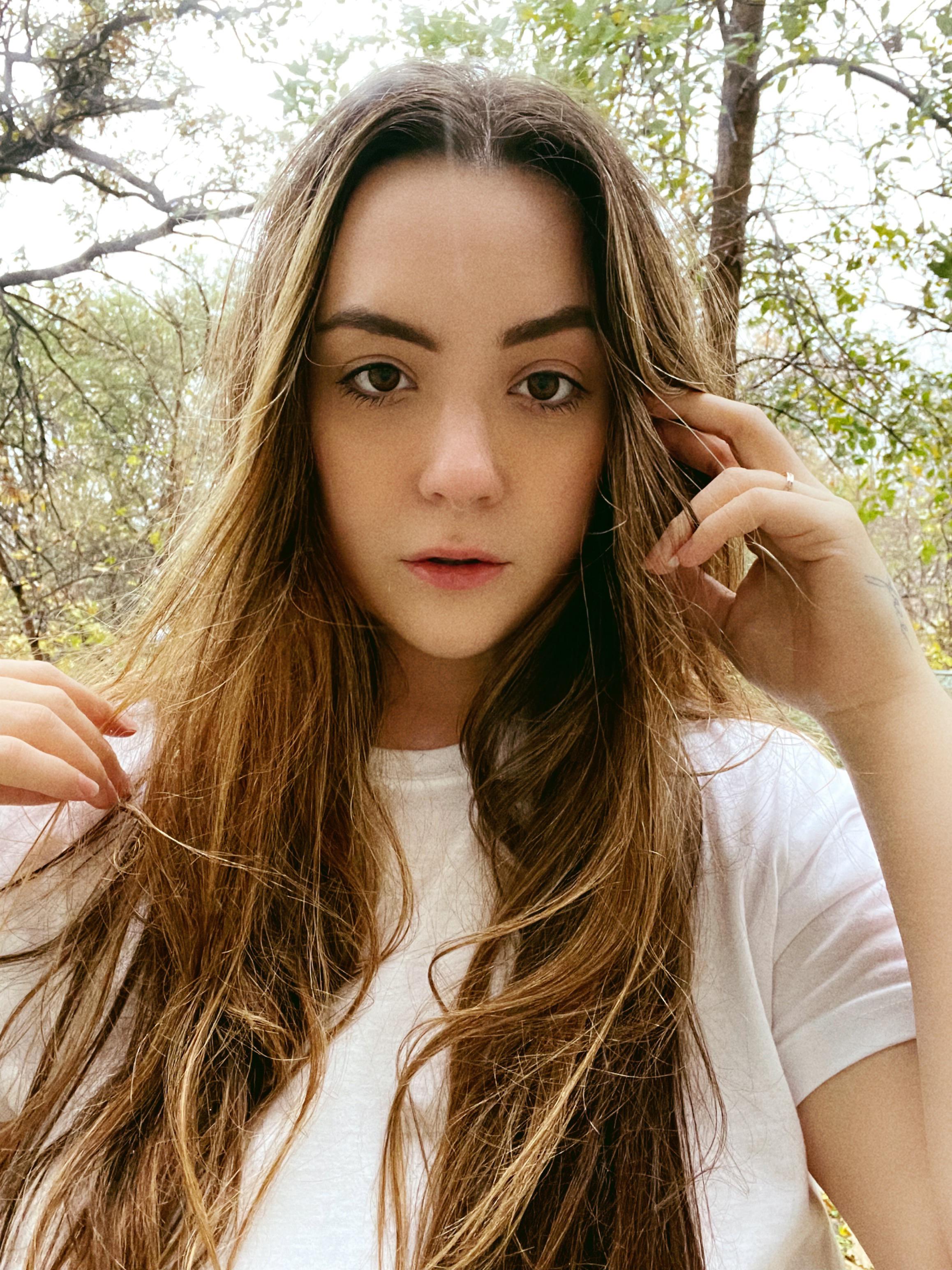 happy friday beautiful humans! 💚 [f30] | Scrolller