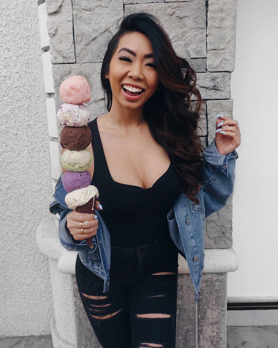 Happy Friday! | Scrolller