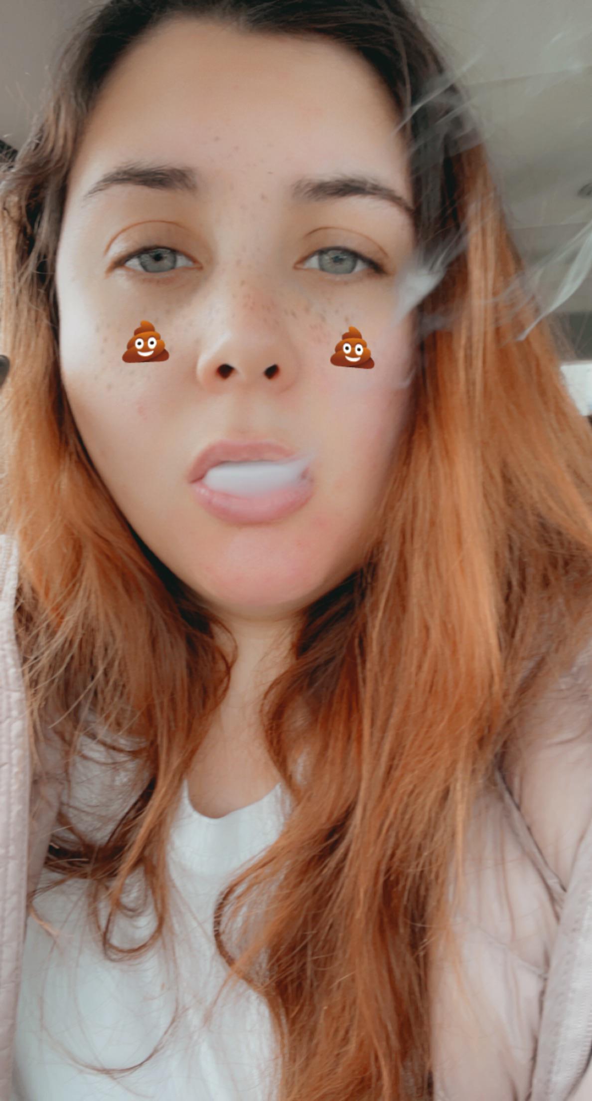 Happy Friday fellow smoke lovers | Scrolller