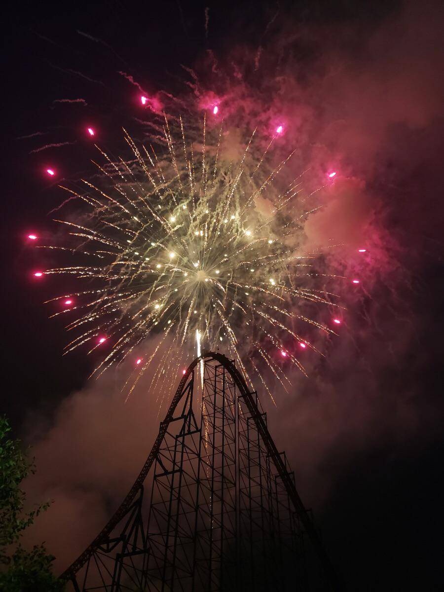 Happy Independence Day from Six Flags America! | Scrolller