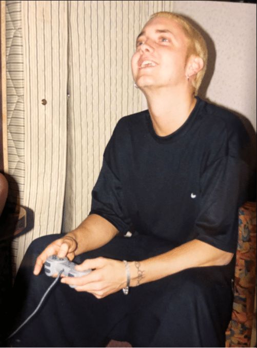 Happy Marshall | Scrolller