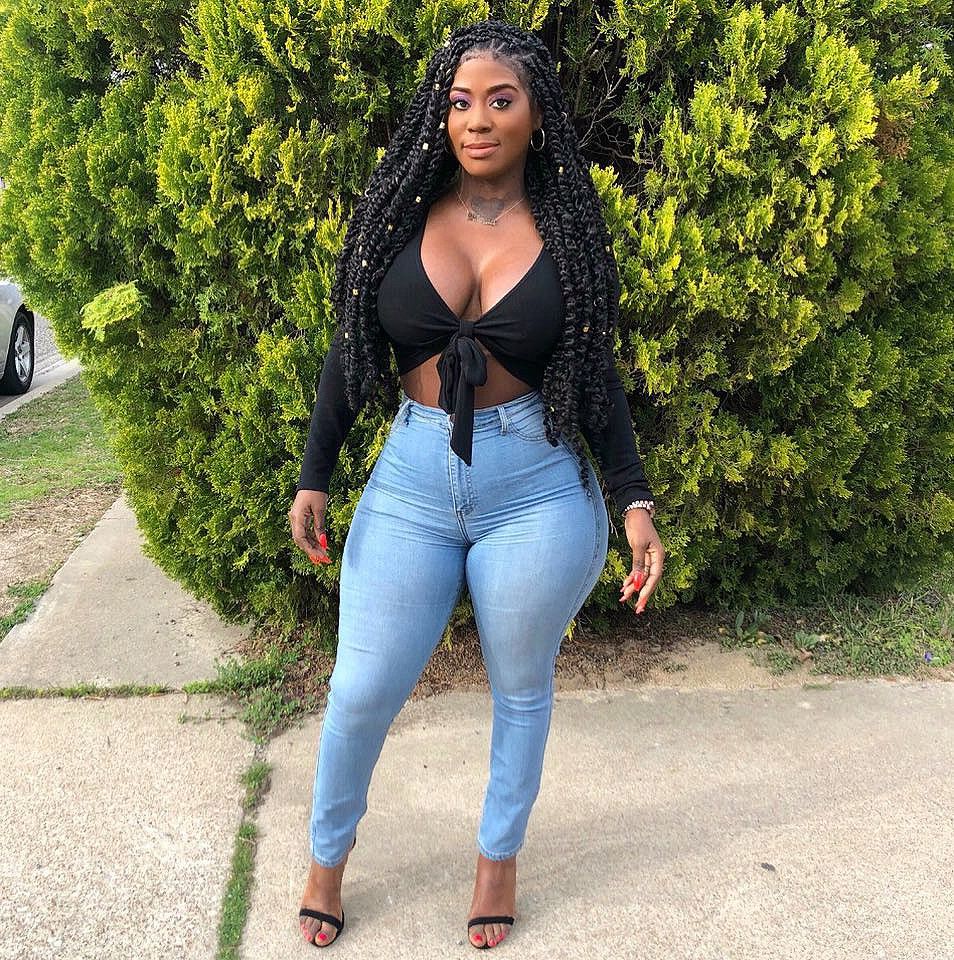 Happy Monday | Scrolller