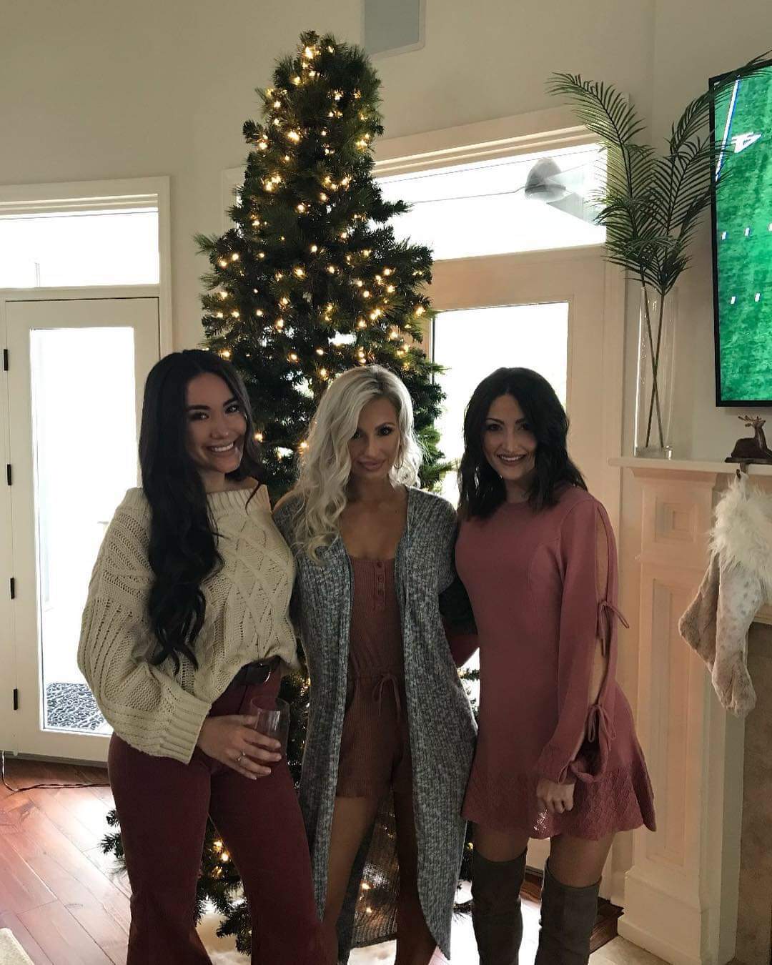 Happy tree | Scrolller