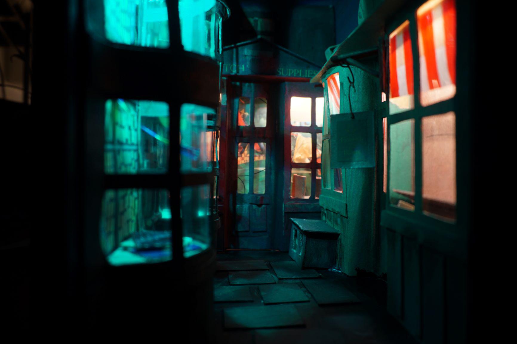 Harry Potter Book Nook with arduino controlled LED's (via Nerdforge on youtube) | Scrolller