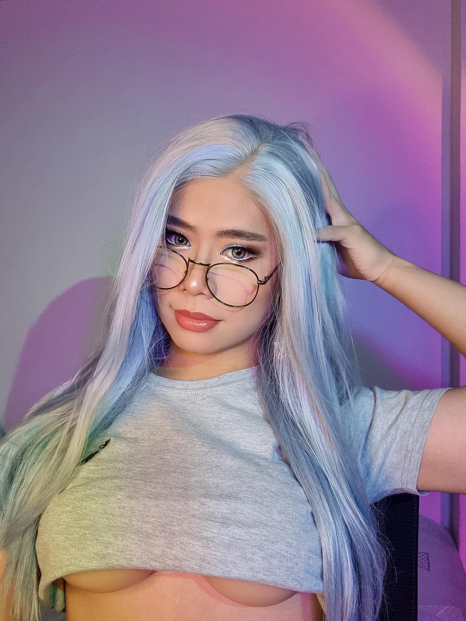 Have a great day ahead 💋 Love me a good juicy lip | Scrolller