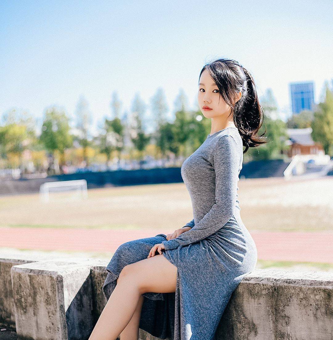 Great Posture | Scrolller