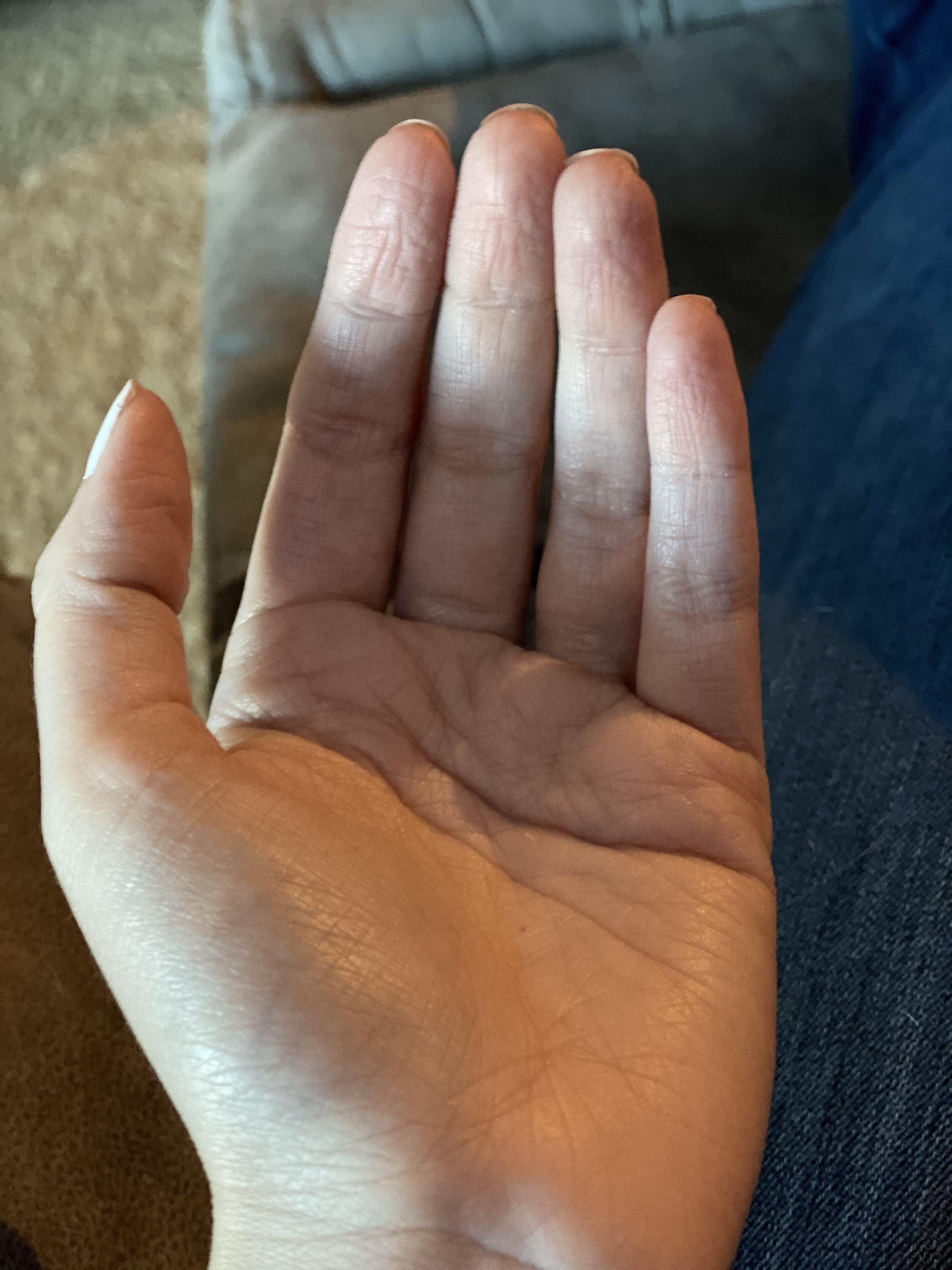 Have you eating out of my tiny hand... | Scrolller