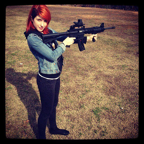 Hayley Williams Scrolller