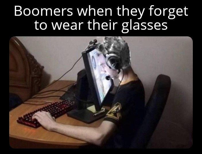 He can still look closer | Scrolller