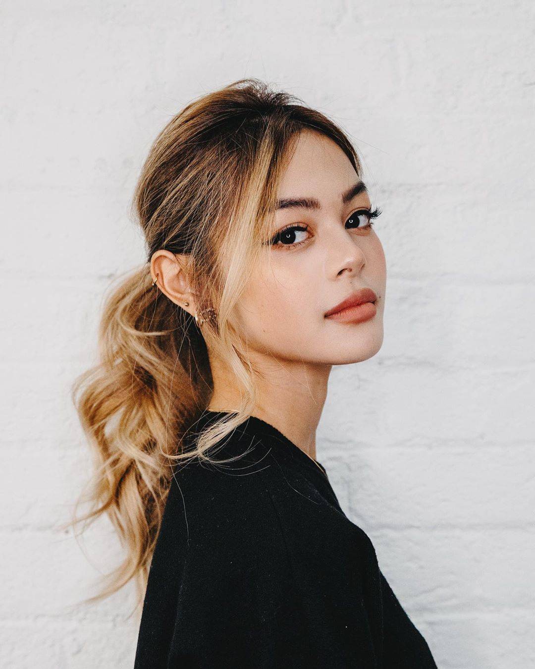 Headshot | Scrolller