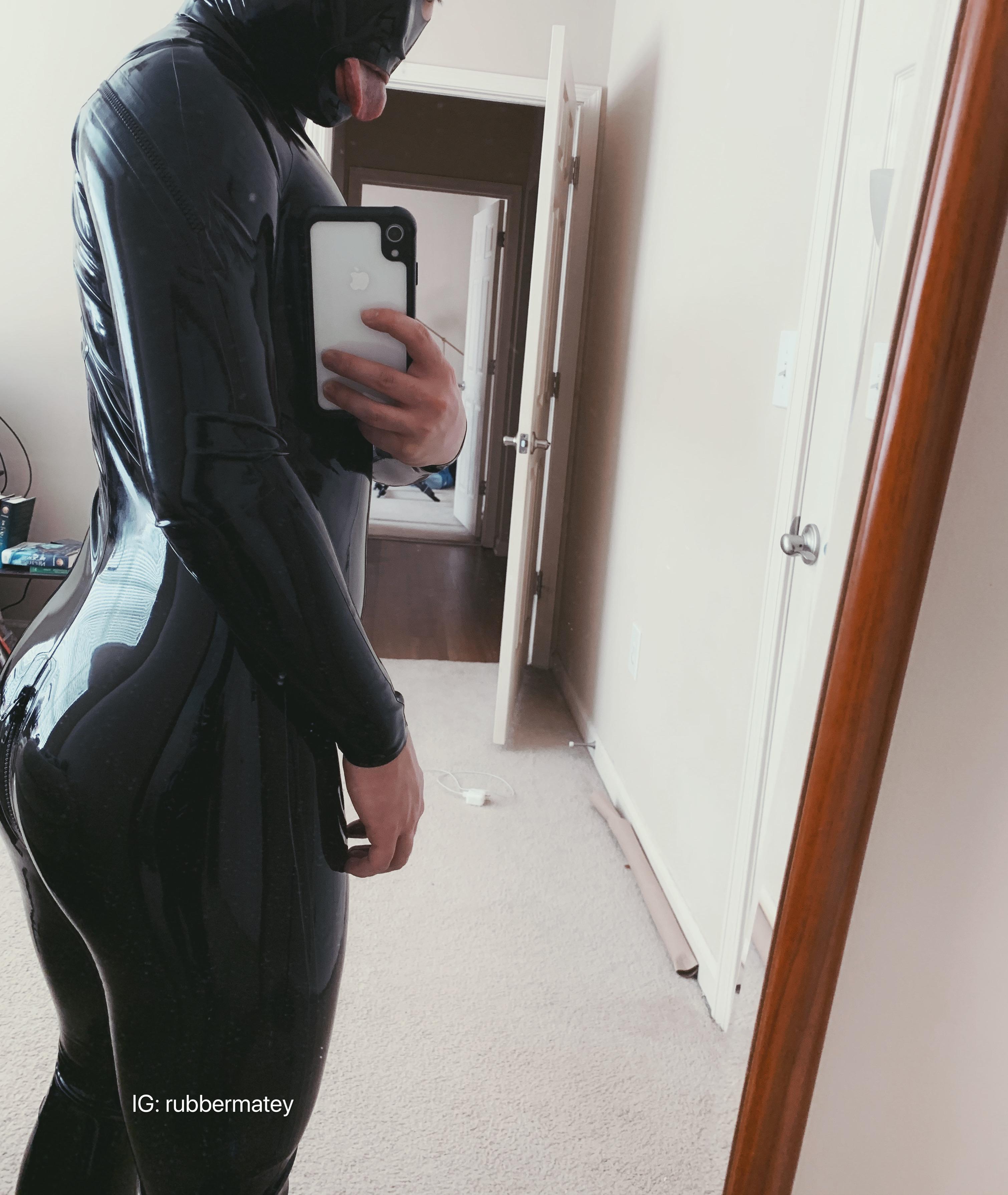 Heard shiny asses were popular | Scrolller