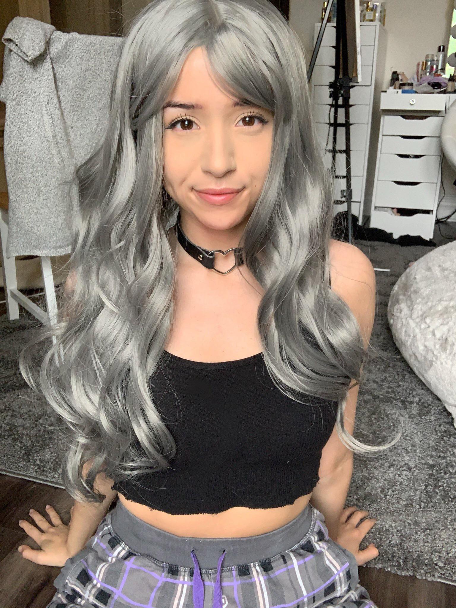 Heart choker | Scrolller