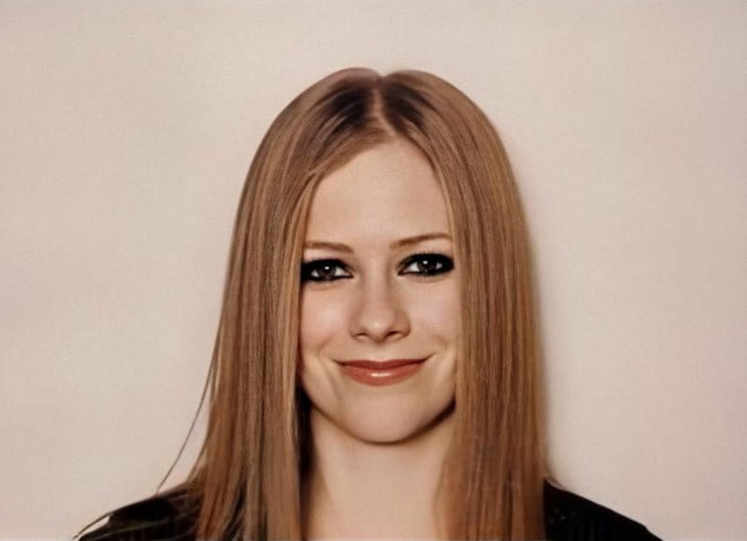 Heartbreaker | Scrolller