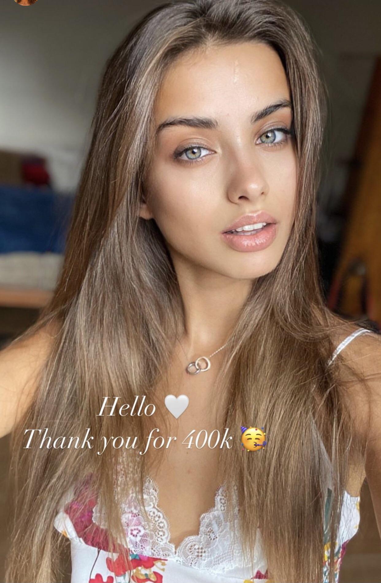 Hello 🤍 | Scrolller