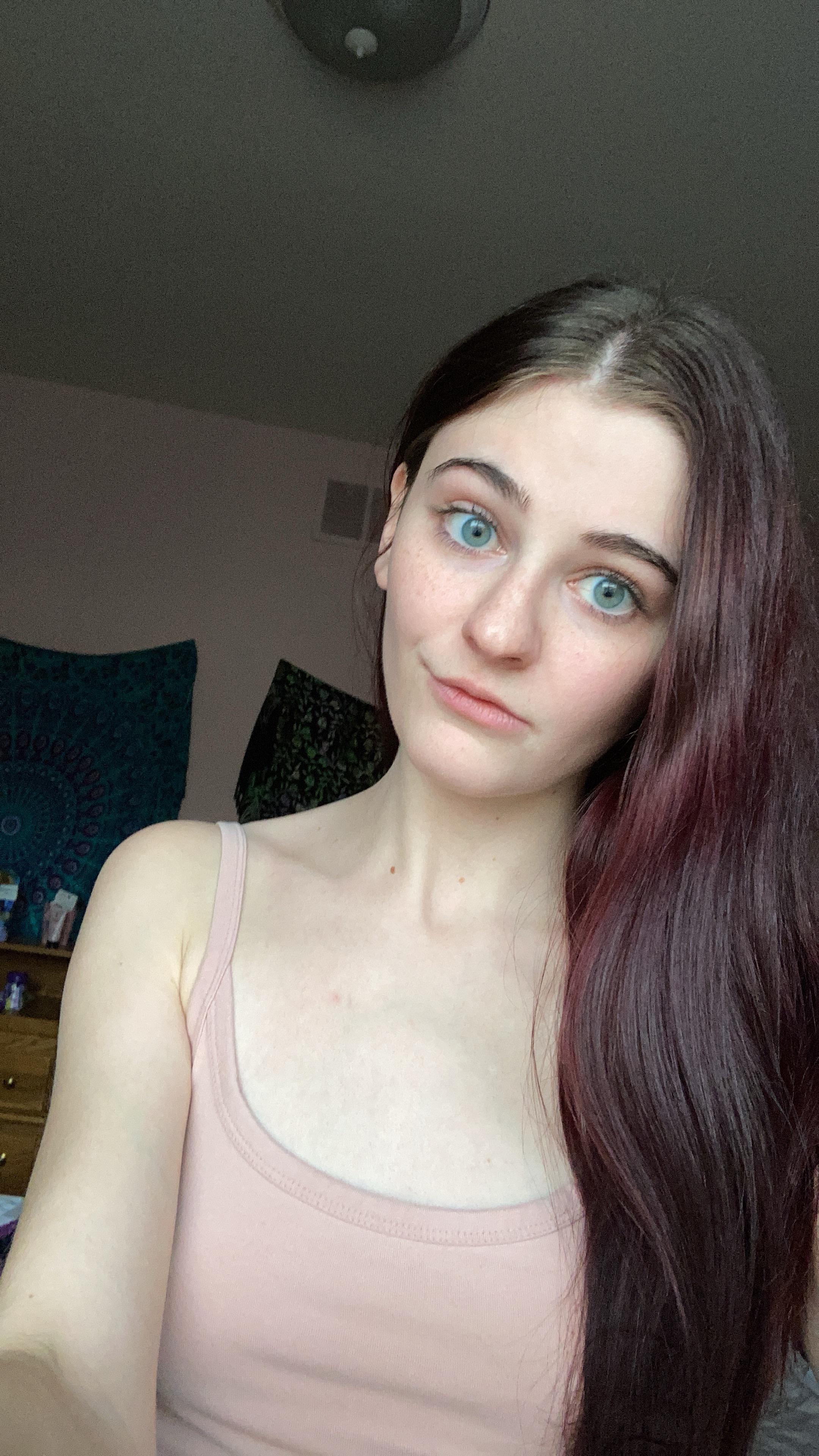 Hello again:) (OC) | Scrolller