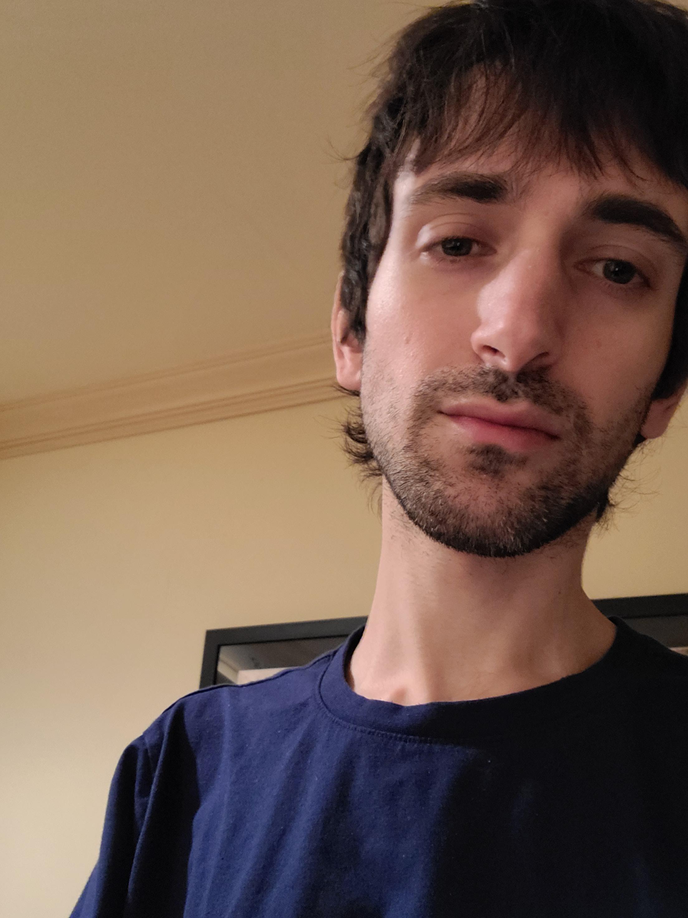 Hello boys | Scrolller