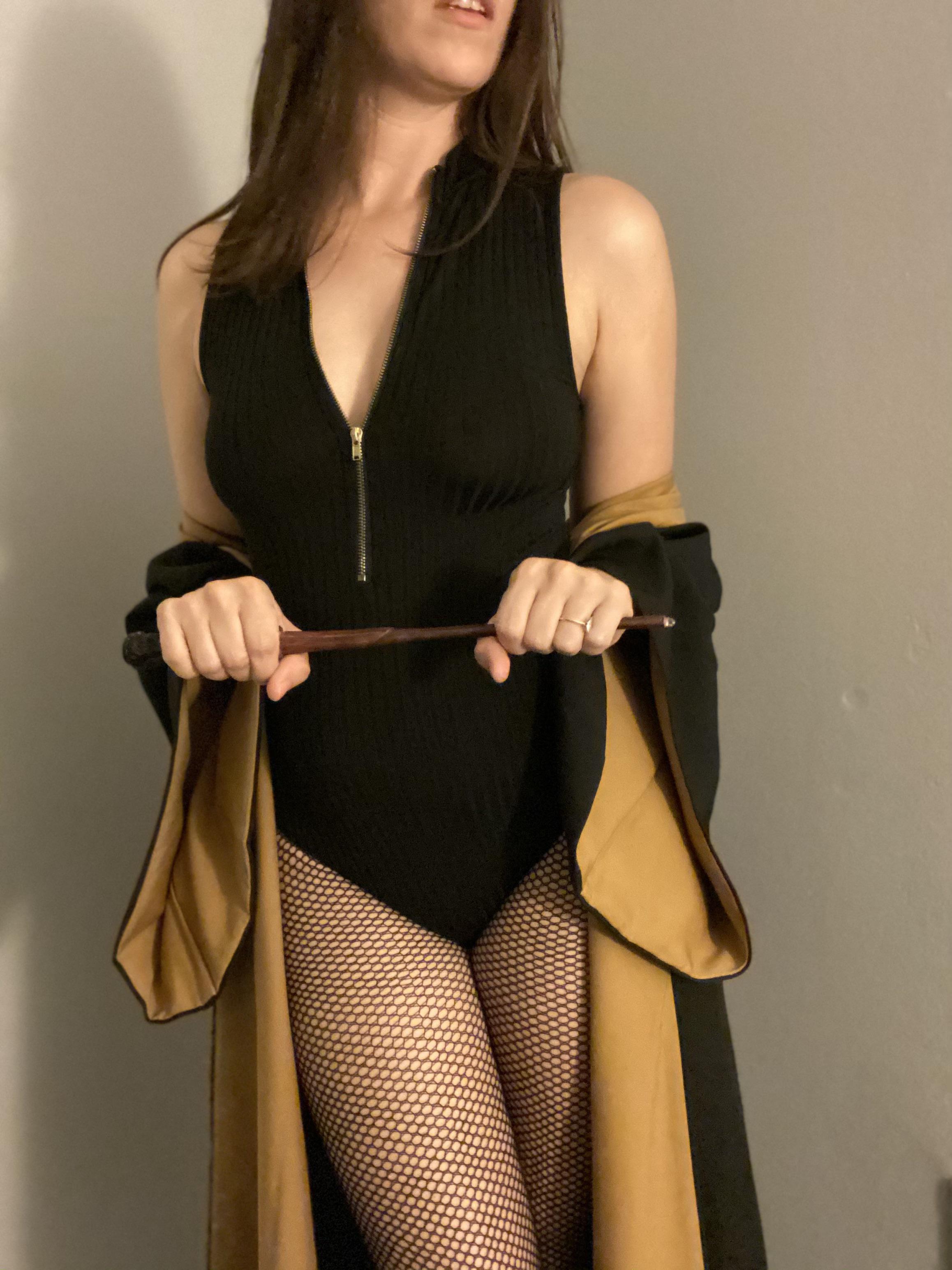 You should see the things I can do with my magic wand… | Scrolller