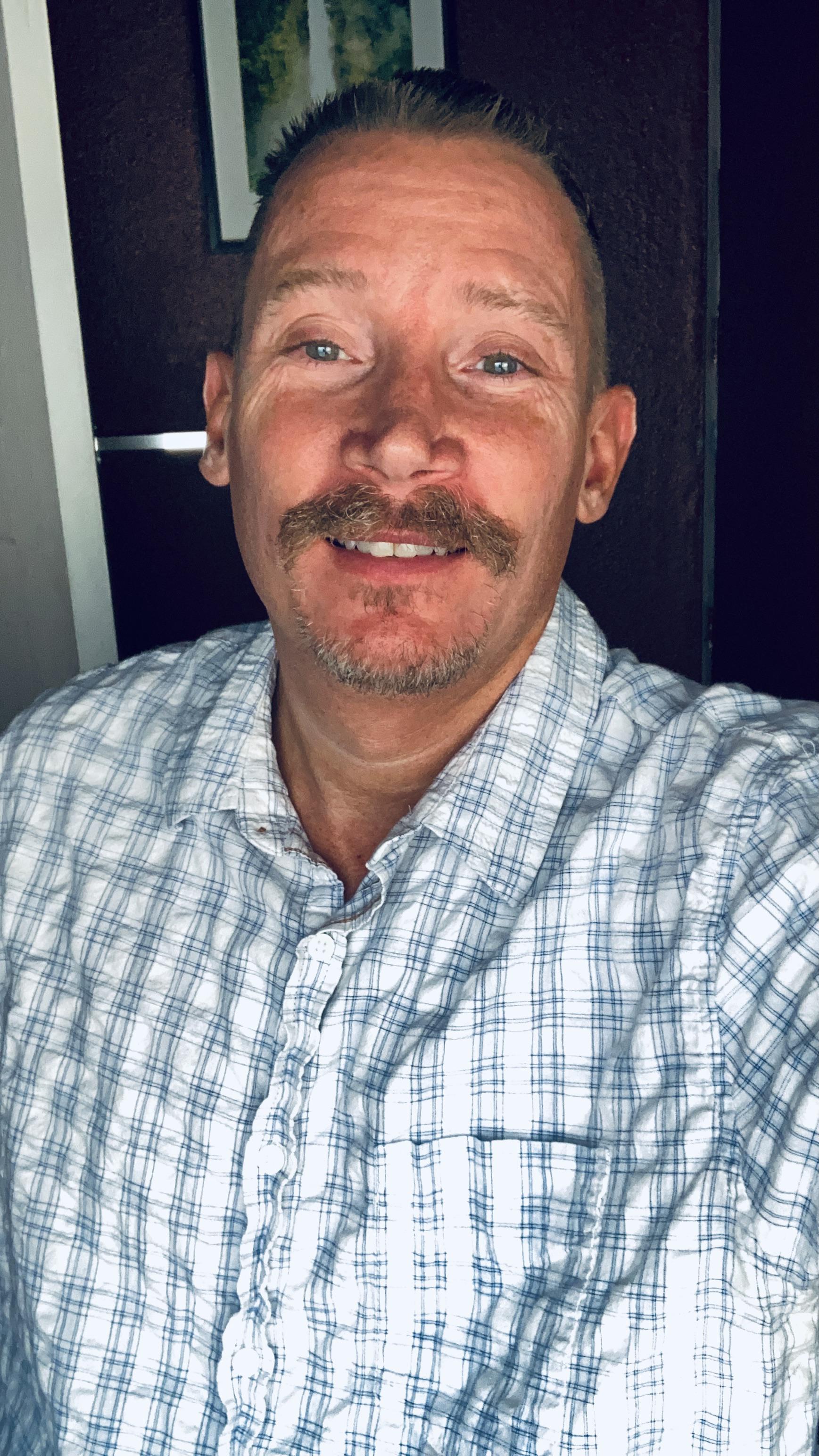 Hello guys! | Scrolller