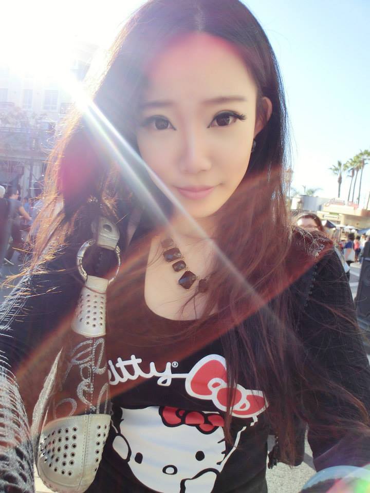 Hello kitty (x-post from r/RealChinaGirls) | Scrolller