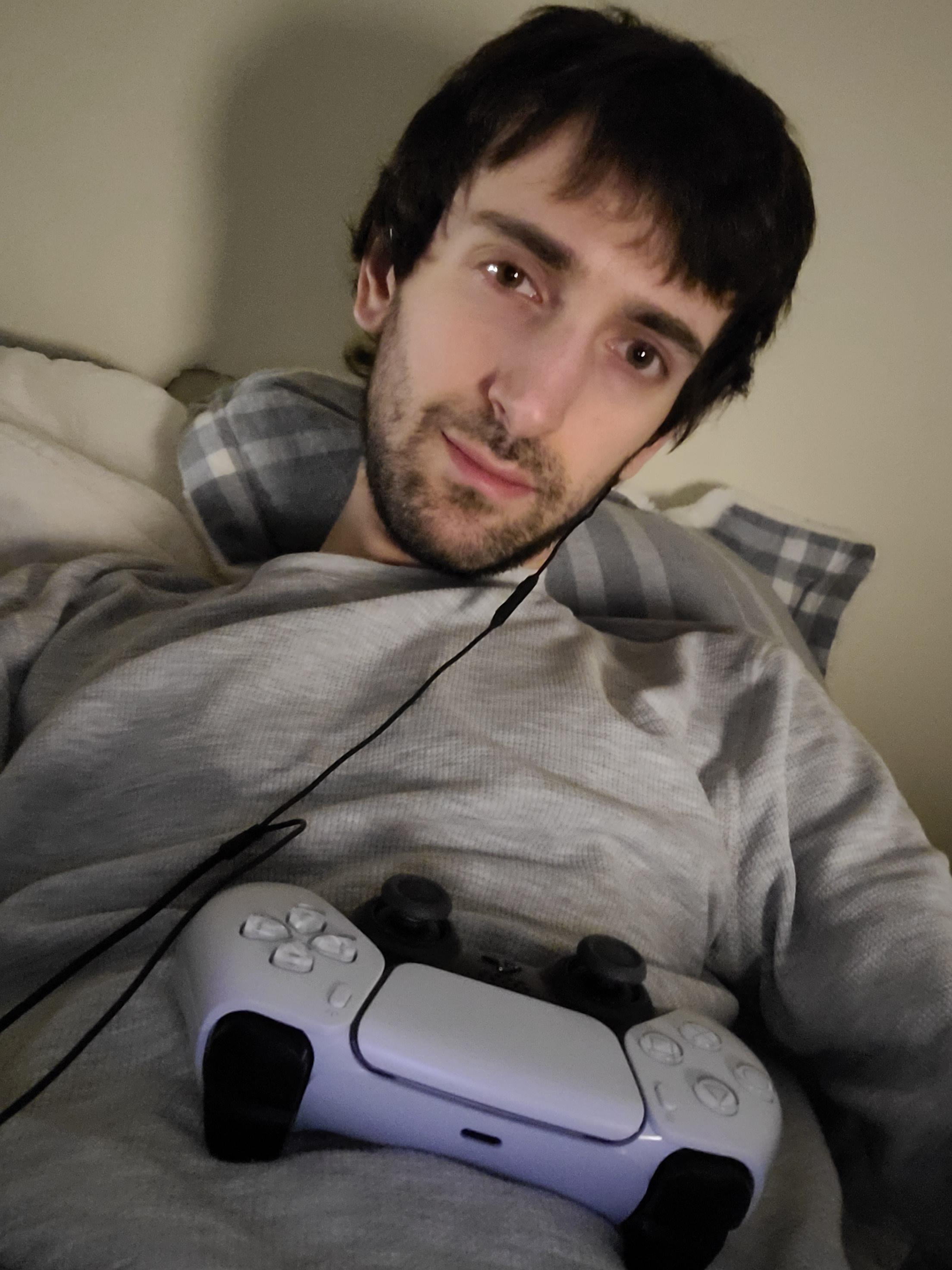 Hello Playstation gaymers | Scrolller